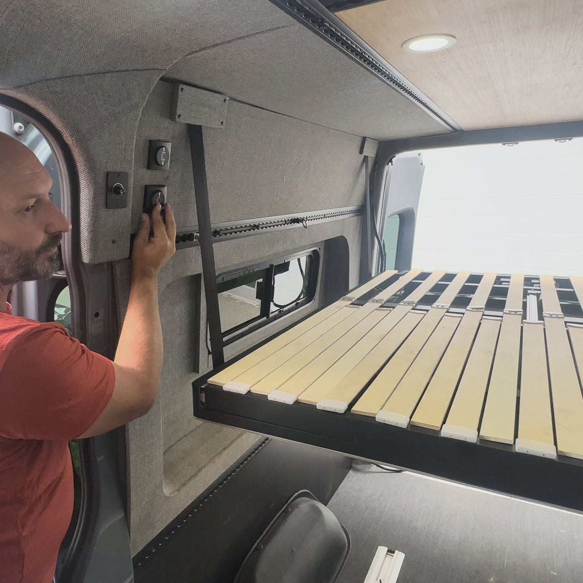 Camper Van Expandable Elevator Bed – Tec Vanlife USA